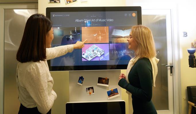 Experience K-pop Recording Studio in Seoul - Trazy, Korea's #1 Travel Guide